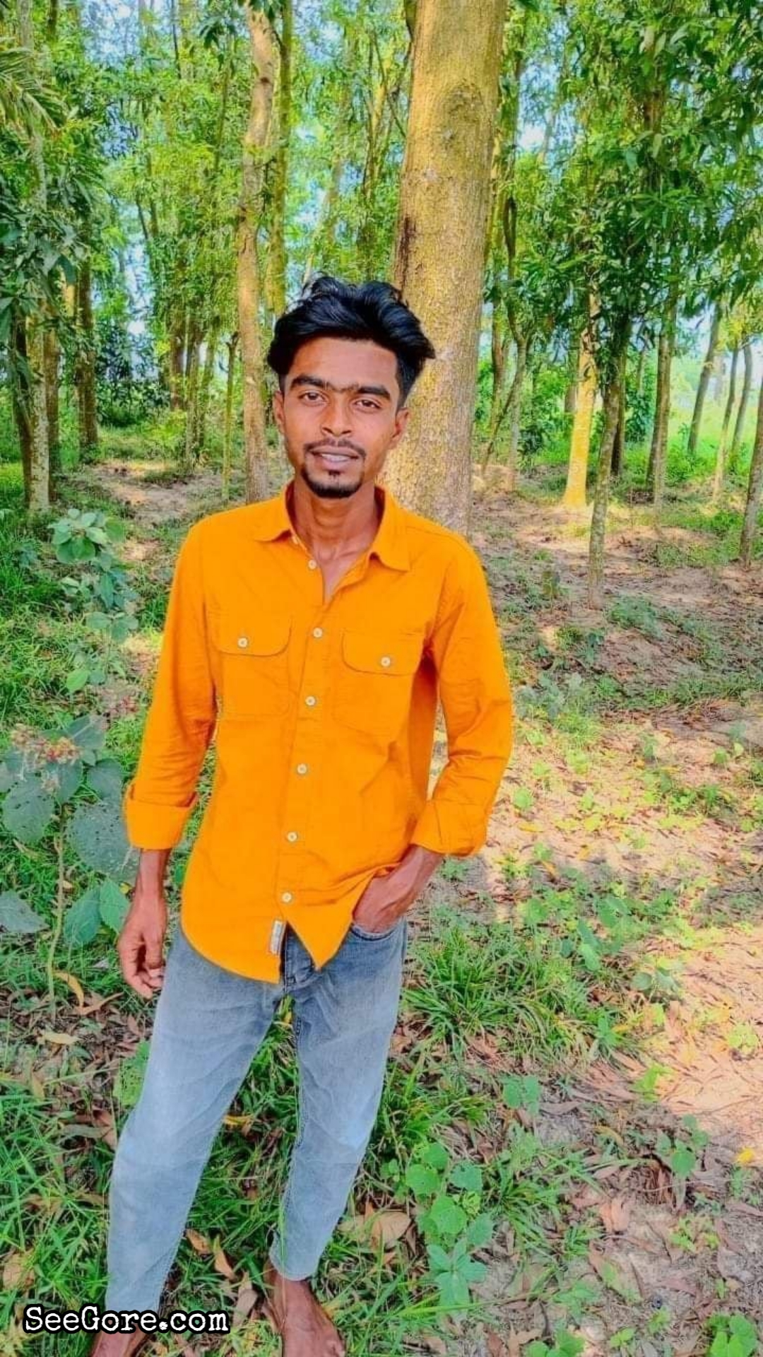 Bangladeshi Man Gets Split in Half by Train - SeeGore